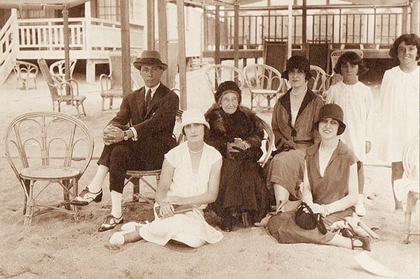 Isabel Foster | FOSTER History & Collective Memory