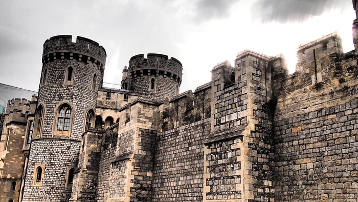 Monuments | FOSTER History & Collective Memory
